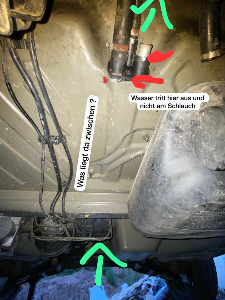 Khlwasser Tropft Unterm Auto